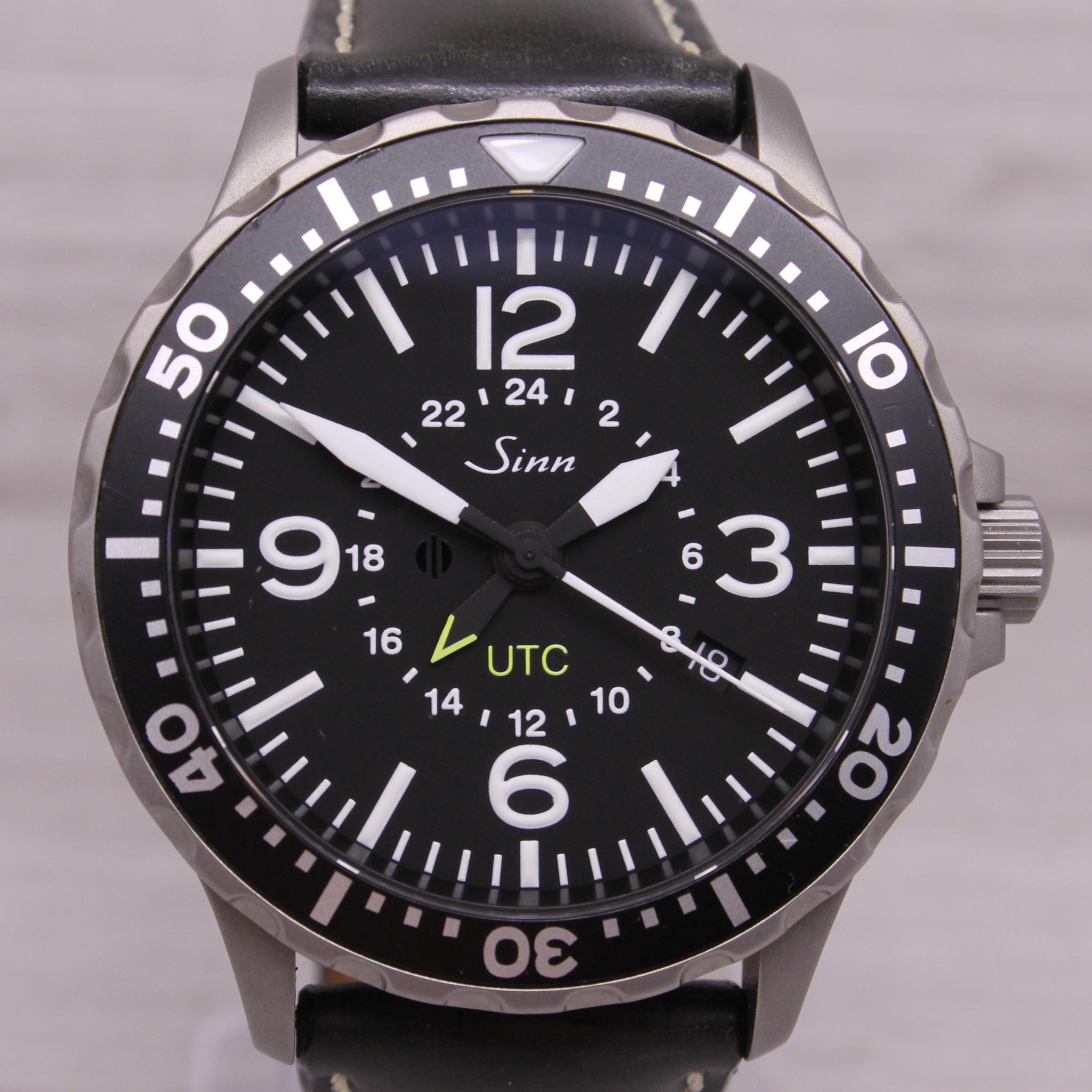 Sinn 857 UTC 43mm Stainless Steel Mens Automatic GMT Watch 857.0153 Bo